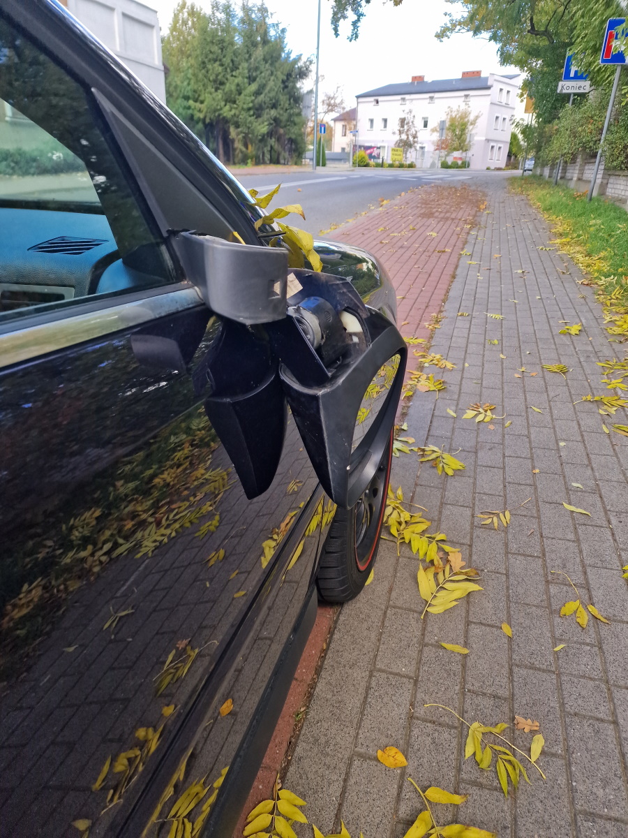 Sprawca uszkodzenia mienia usłyszał zarzuty - Aktualności - Komenda ... Sprawca uszkodzenia mienia usłyszał zarzuty - Aktualności - Komenda ...